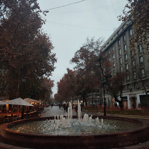 Paseo Bulnes - Pedestrian Plaza in Santiago Centro