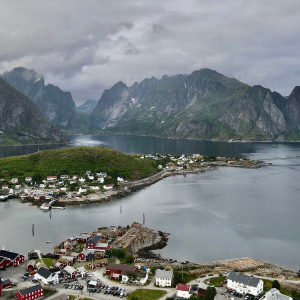 Reine - 3 tips from 610 visitors