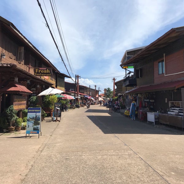 Lanta Old Town - Neighborhood