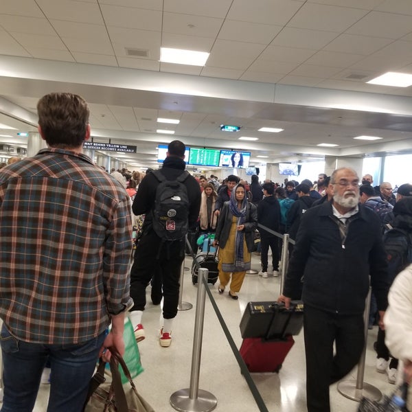 Customs & Border Protection (CBP) Inspection Area - Border Crossing in ...