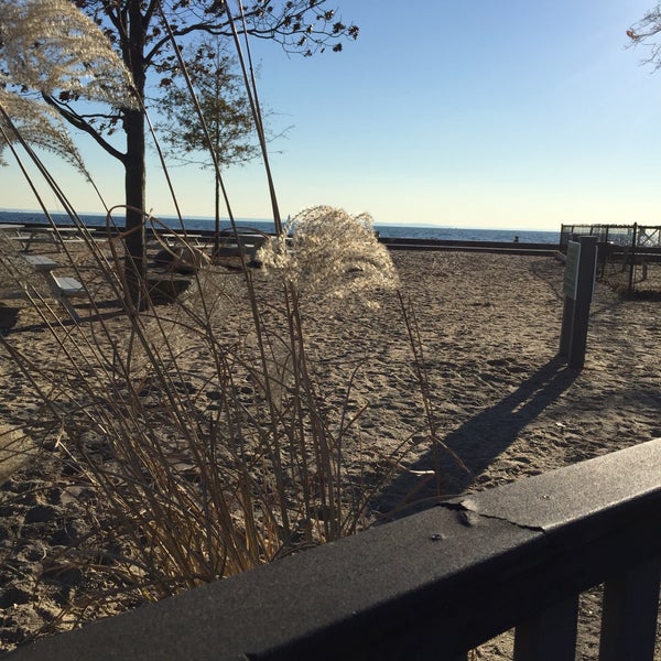 Bayley Beach Park - 4 tips from 324 visitors