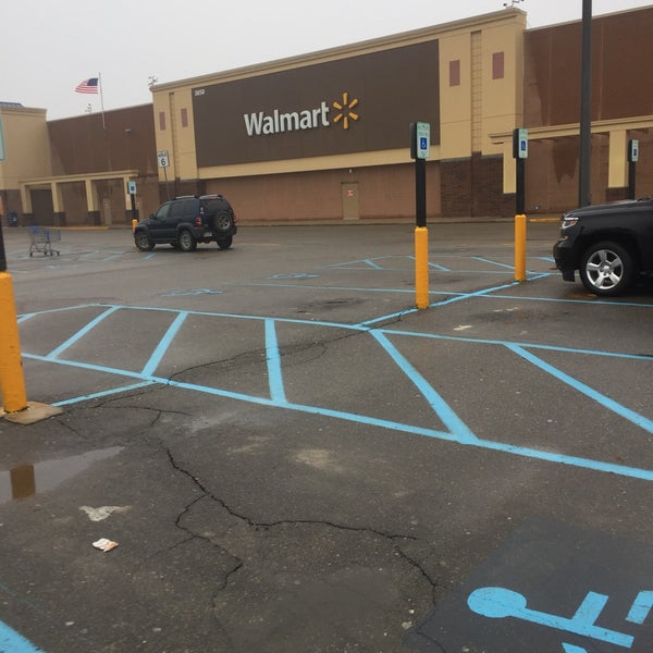 Photos at Walmart Supercenter - Big Box Store in Howell