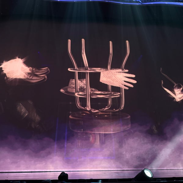 Michael Jackson ONE Theater - 233 tips from 12630 visitors