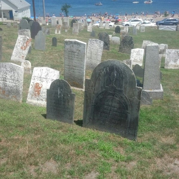 Old First Parish Burying Ground - 1 tip from 22 visitors