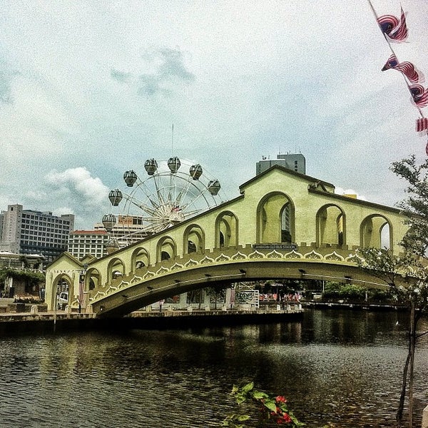Malacca River Cruise Bridge - Melaka, Melaka