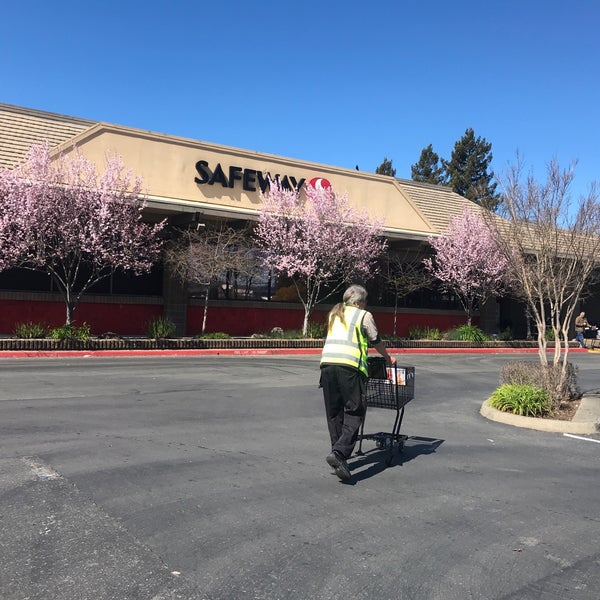 Safeway - 1799 Marlow Rd