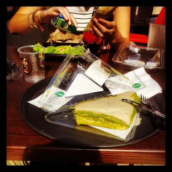 Photos at Paseo El Mañío - Vitacura - Vitacura