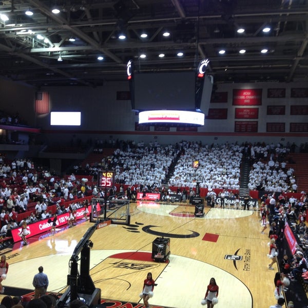 Fifth Third Arena | Myrl H Shoemaker Center - College Basketball Court ...