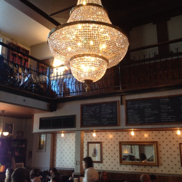 Photos at Salon de thé Cardinal / Cardinal Tea Room - Mile-End ...