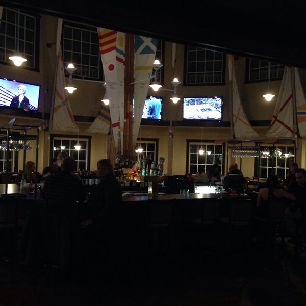 On The Rocks Bar And Lounge - Hotel Bar in Sheboygan