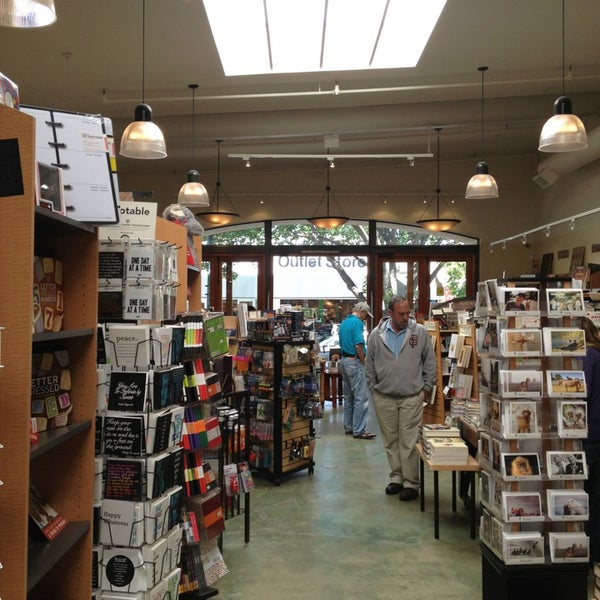 Books Inc. (Now Closed) - Bookstore