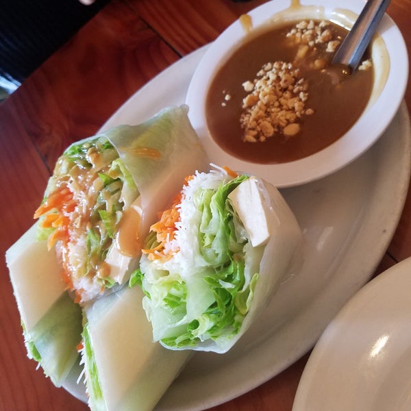 Tarad Thai Market and Restaurant - 601 SE Morrison St