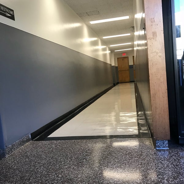 Photos at Los Angeles Superior Santa Monica Courthouse - Courthouse in ...