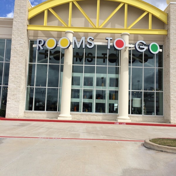 Rooms To Go Furniture Showroom