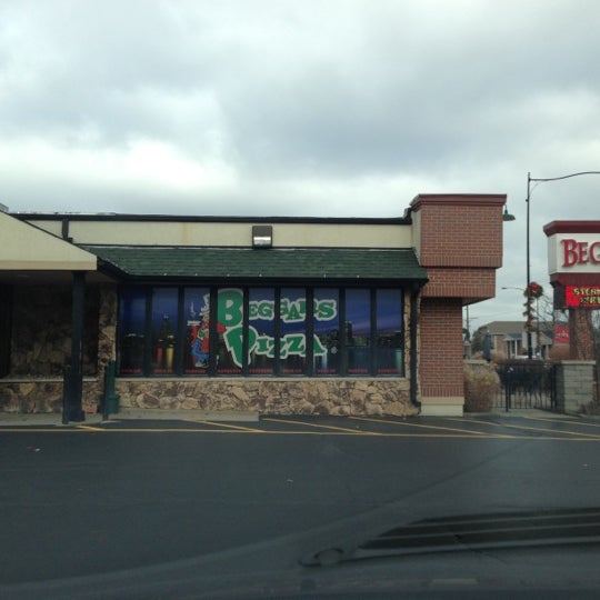 Beggars Pizza - Oak Forest, IL