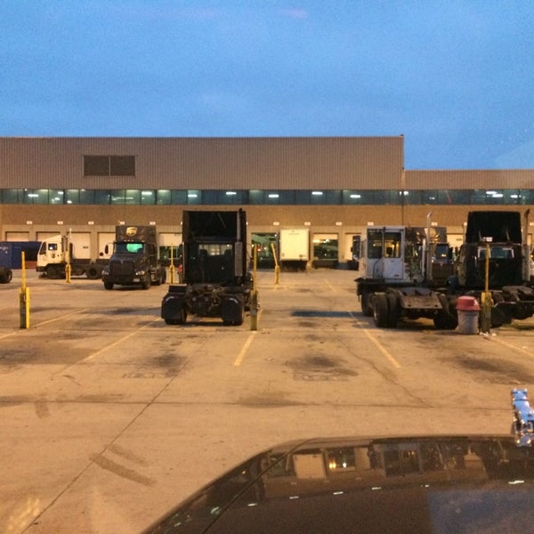 Photos at UPS Chicago Area Consolidation Hub - 11 tips