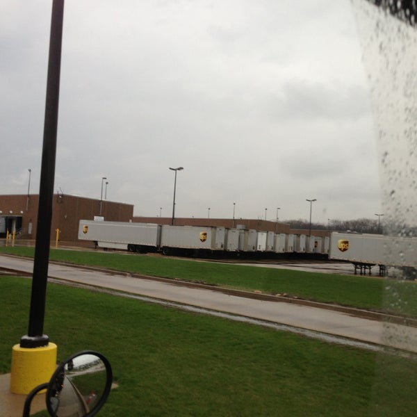 Photos at UPS Chicago Area Consolidation Hub - 11 tips