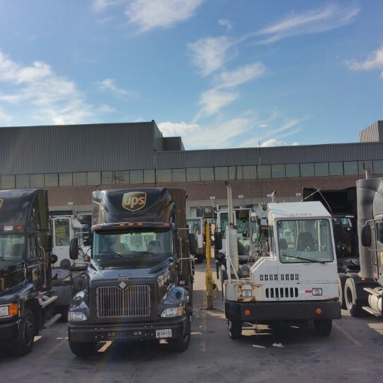 Photos at UPS Chicago Area Consolidation Hub - 11 tips