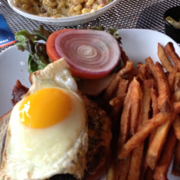 Kuma's Corner - Burger Joint in Northwest Side