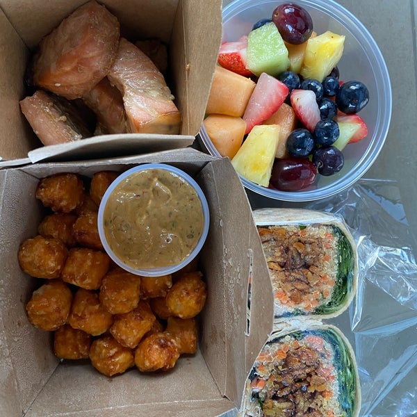 Photos at Elephants Delicatessen - 81 tips from 2777 visitors