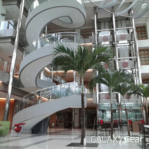 GSK R&D CAFE' BLDG 5 - Cafeteria in Durham