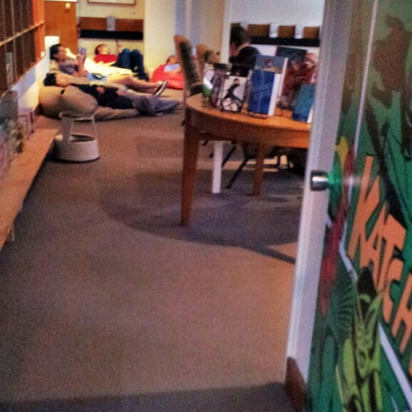 Rowden White Library - College Library in Parkville