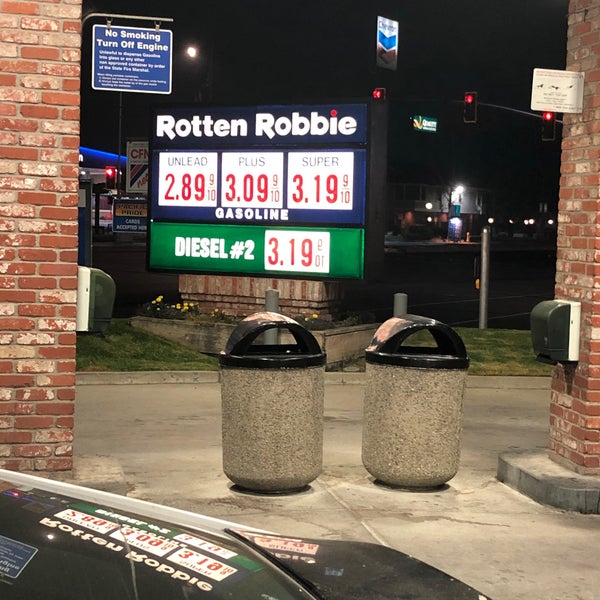 Rotten Robbie - Fuel Station