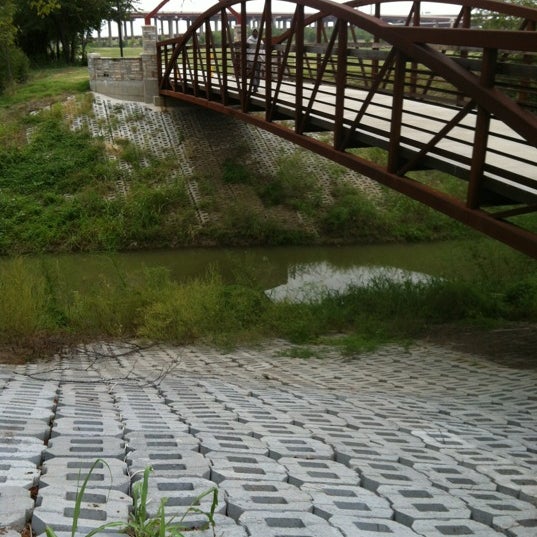 Sam Houston Trails Park - Other Great Outdoors in Valley Ranch