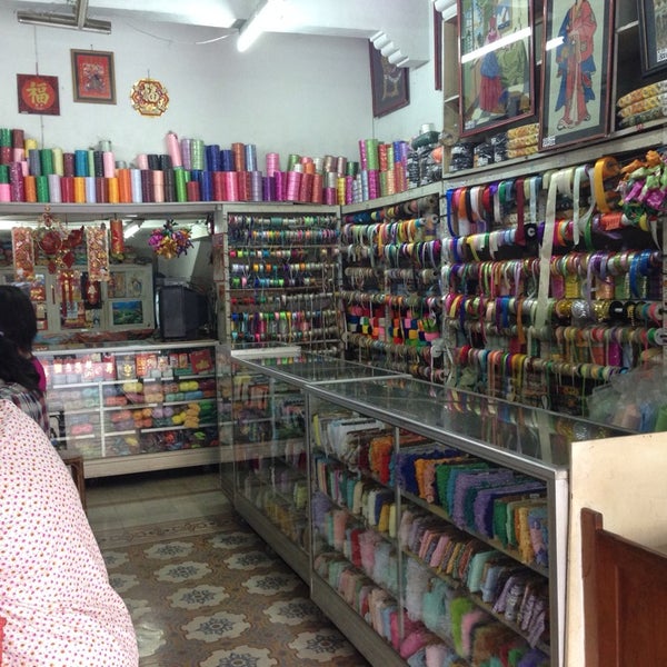 Toko Ardjuno - Arts and Crafts Store in Malang