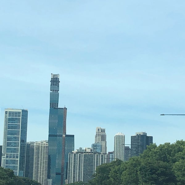 Lakeshore Drive & Balbo Drive - Intersection in Grant Park