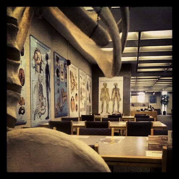 Macomb Community College: South Campus - Community College in Warren