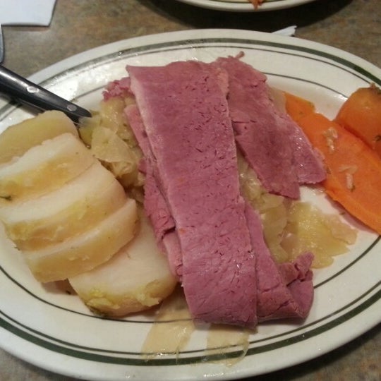 Six Star Family Restaurant - Breakfast Spot