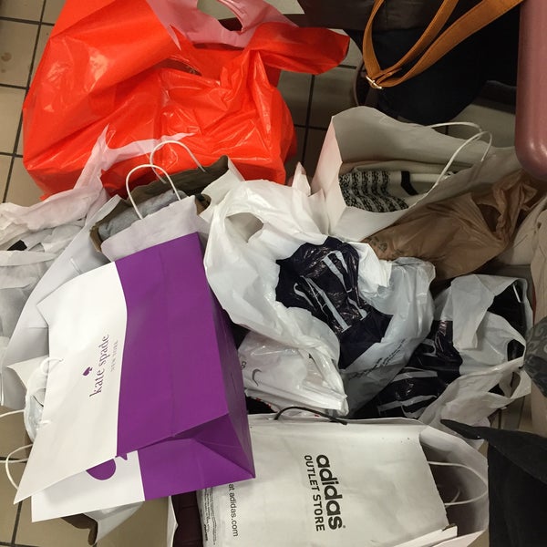 Photos at The Crossings Premium Outlets - 69 tips from 12256 visitors