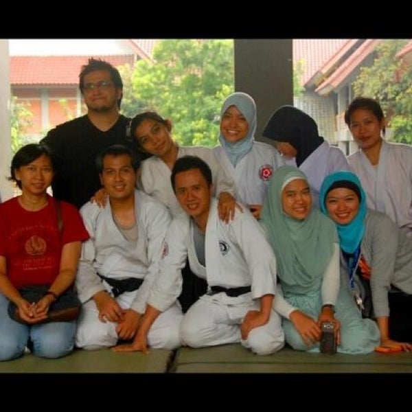 Photos at Pusgiwa UI - Community College in Depok