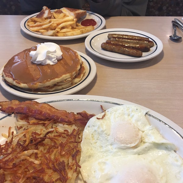 IHOP - 1150 E Yosemite Ave