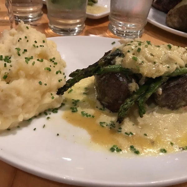 Wobbly Barn Steakhouse - 2229 Killington Rd