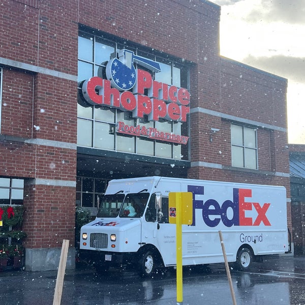 Price Chopper - Supermarket in Rutland