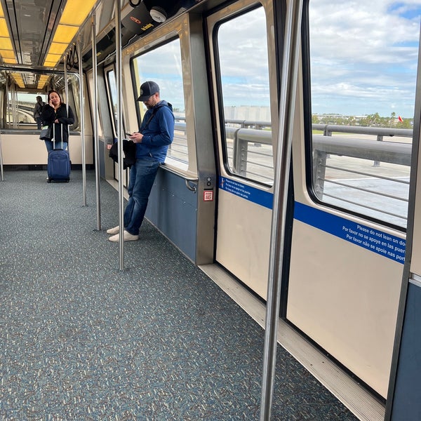 Gate Link Airside 4 - Orlando International Airport - Orlando, FL