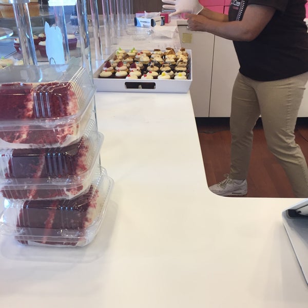 CamiCakes Cupcakes - Atlanta, GA