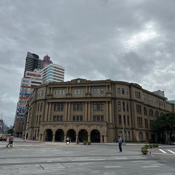 台北北門郵局 - Post Office in Jhongjheng District