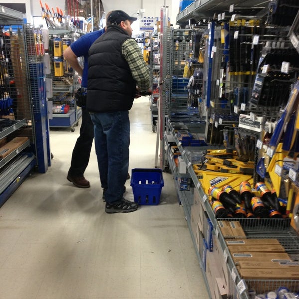 Princess Auto - 210 Wright Ave