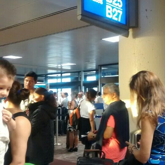 Gate B27 - Airport Gate in Sky Harbor