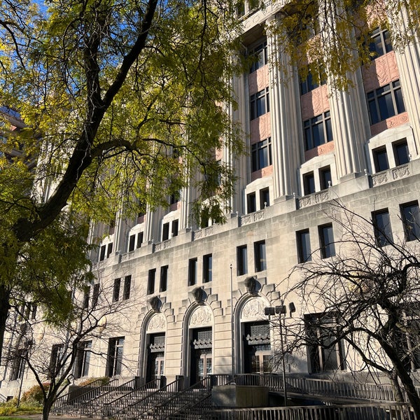 Cook County Criminal Courts Building - Courthouse in Little Village