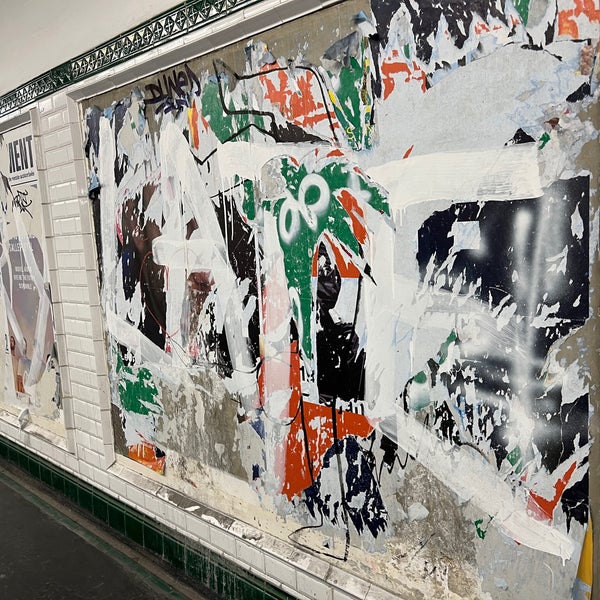 Métro Strasbourg—Saint-Denis [4,8,9] - Metro Station in Paris