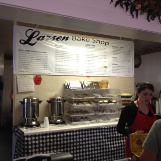 Photos at Larsen's Apple Barn - Camino, CA