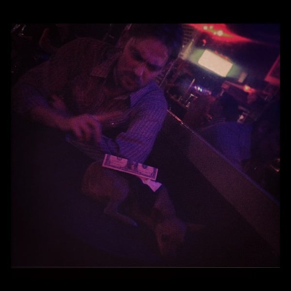 Prime Time Pub - Dive Bar