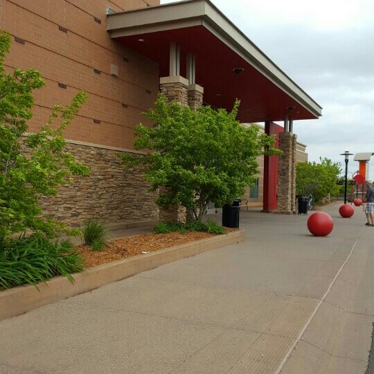 Target - Brooklyn Park - Maple Grove - 12 tips from 2334 visitors