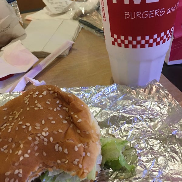 Five Guys - Downtown Columbia - 6 tips