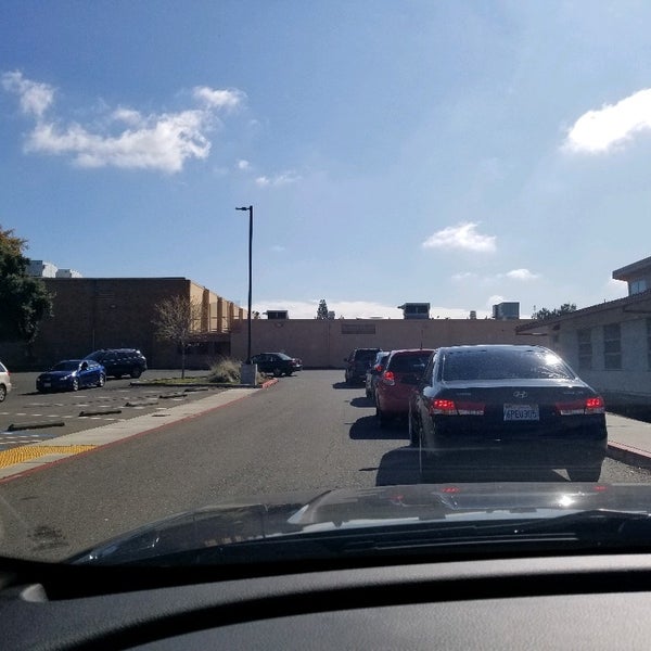 Luther Burbank High School - High School in Sacramento