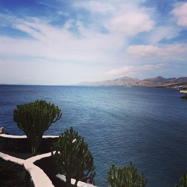 Forbidden Temple Mini Golf Park - Mini Golf Course in Tías